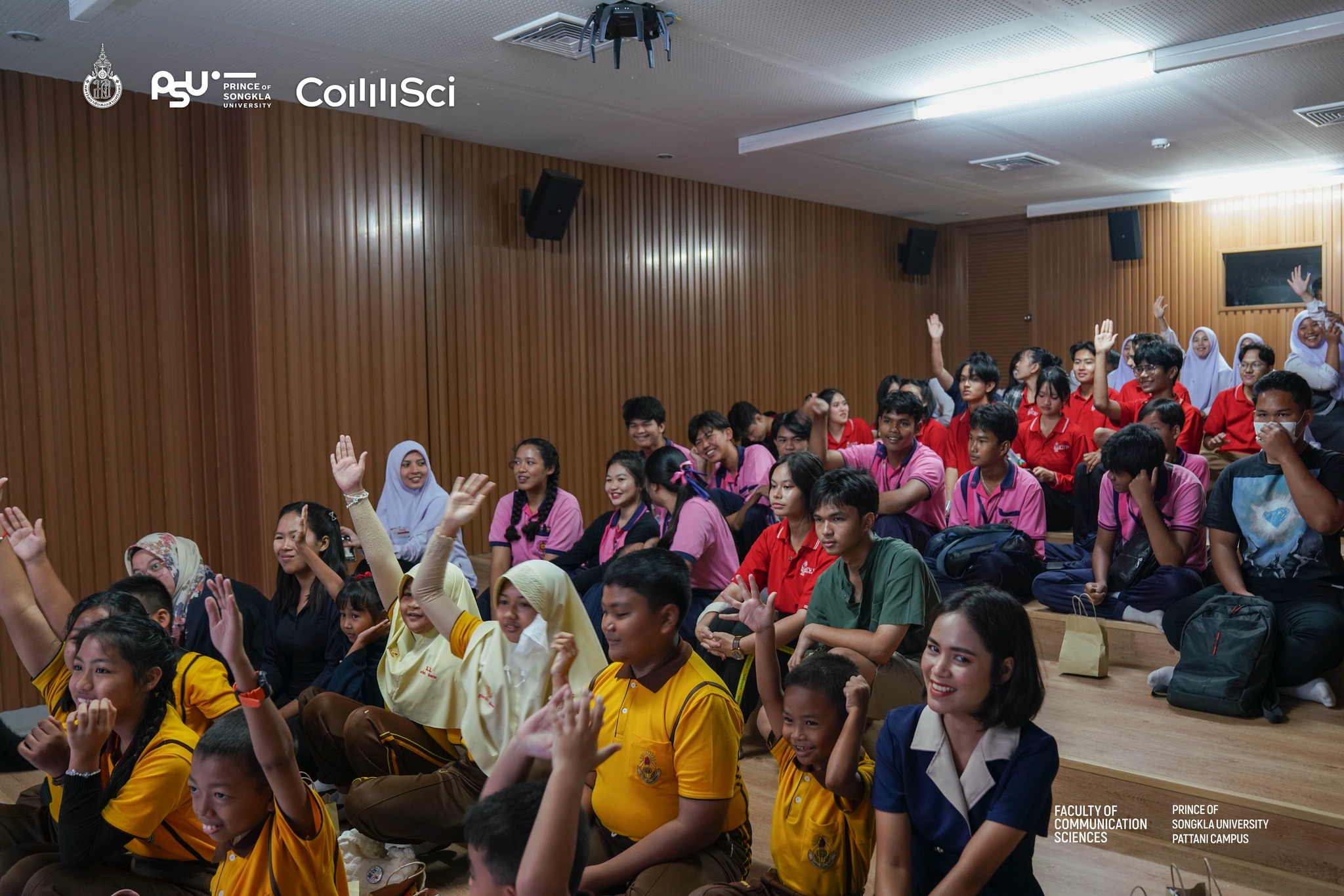 CommSci Roadshow สาขาวิชานวัตกรรมการออกแบบสื่อ (MDI) ลงพื้นที่นำเสนอผลงานหนังสั้น พร้อม ...